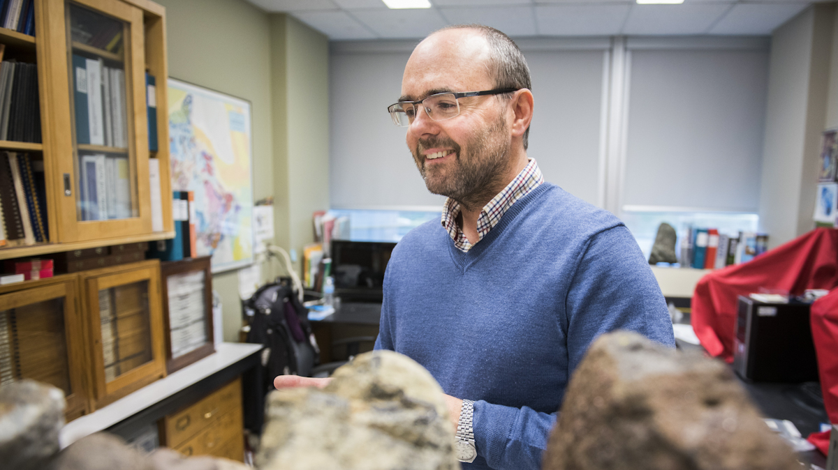 New questions about Earth's interior raised after research into ...