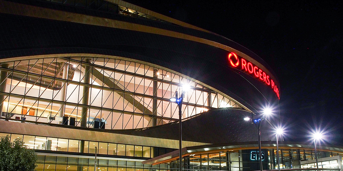 Book Review: Power Play: Professional Hockey and the Politics of Urban ...