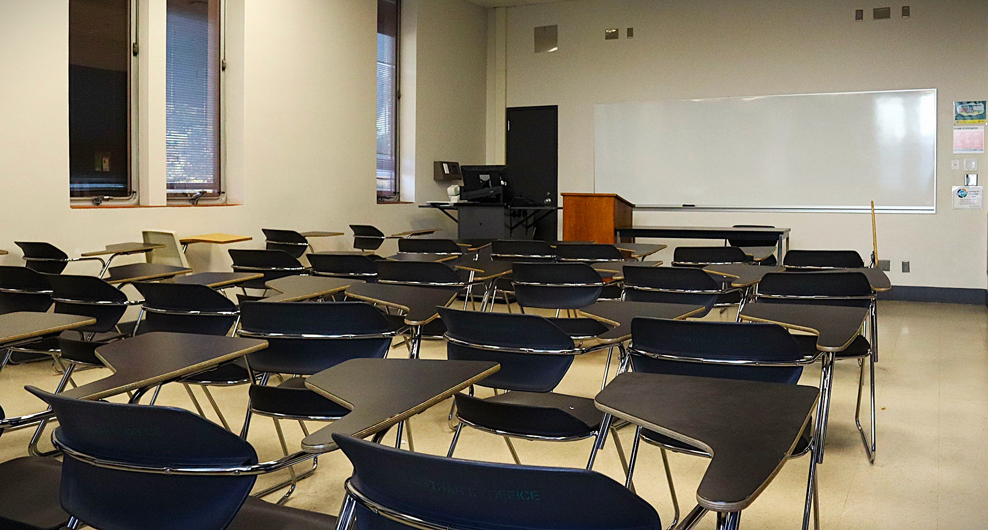 U of A teachers share concerns about growing class sizes - The Gateway