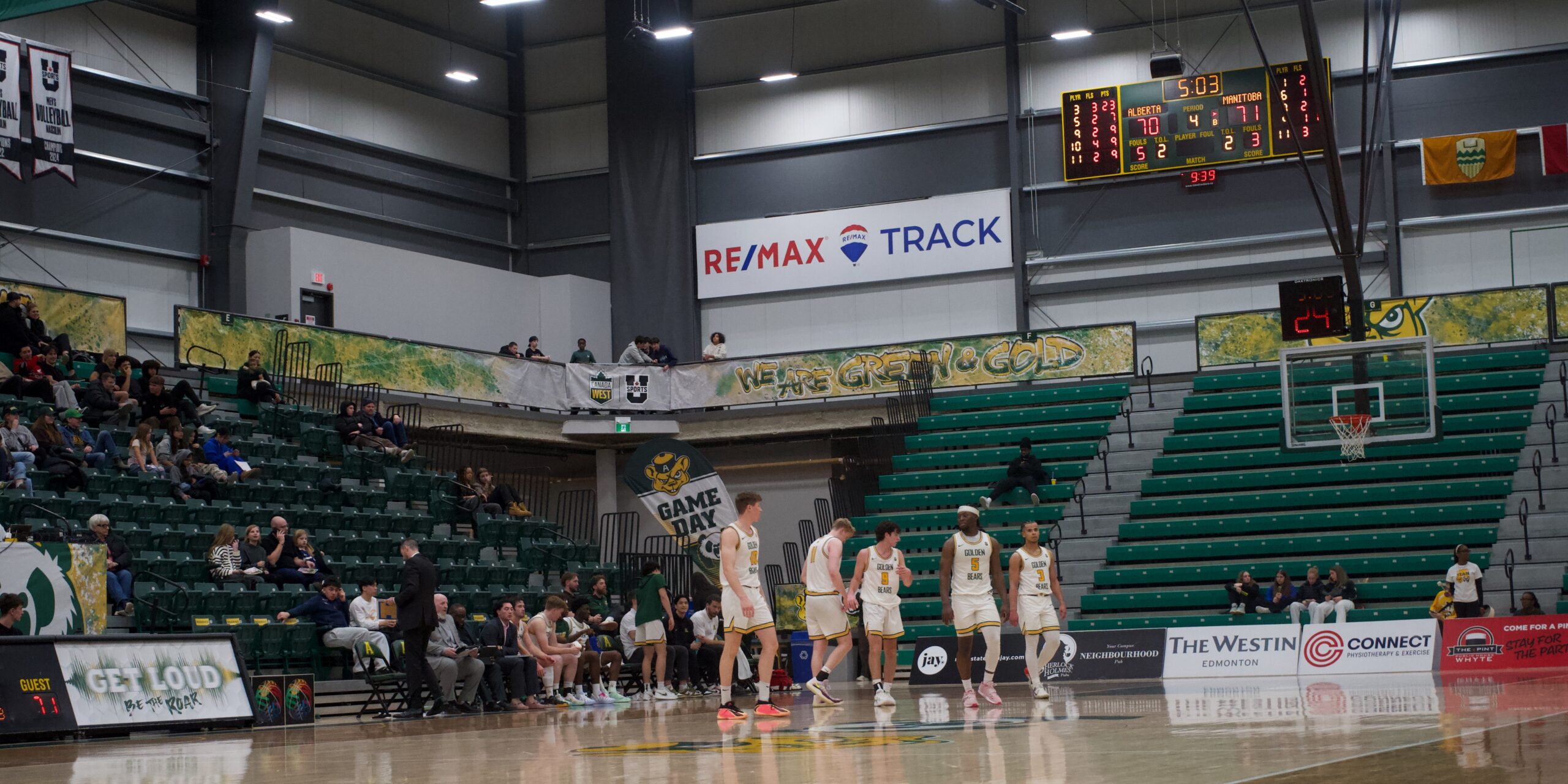 Photostory: Simon Says — Isaac Simon’s 50-point weekend leads to Bears ...